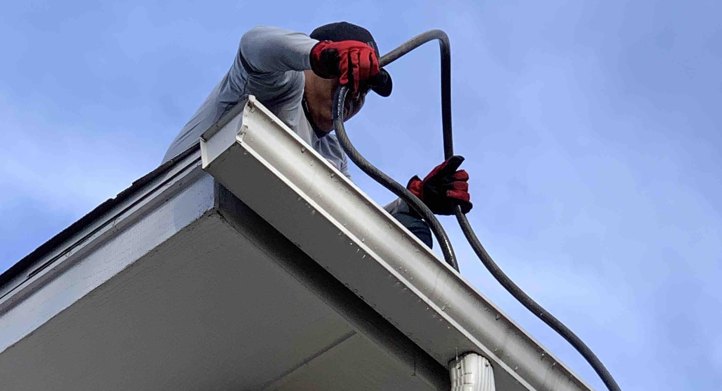 Gutter Cleaning in North DFW